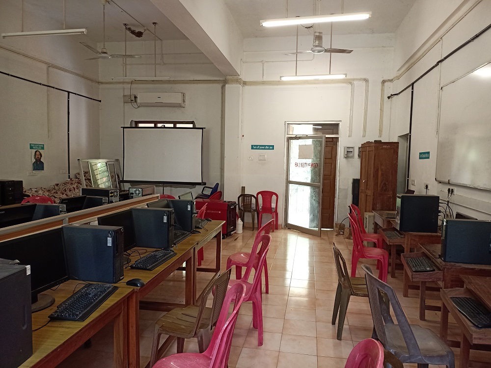 Common Computer Lab – C K G Memorial Government College Perambra